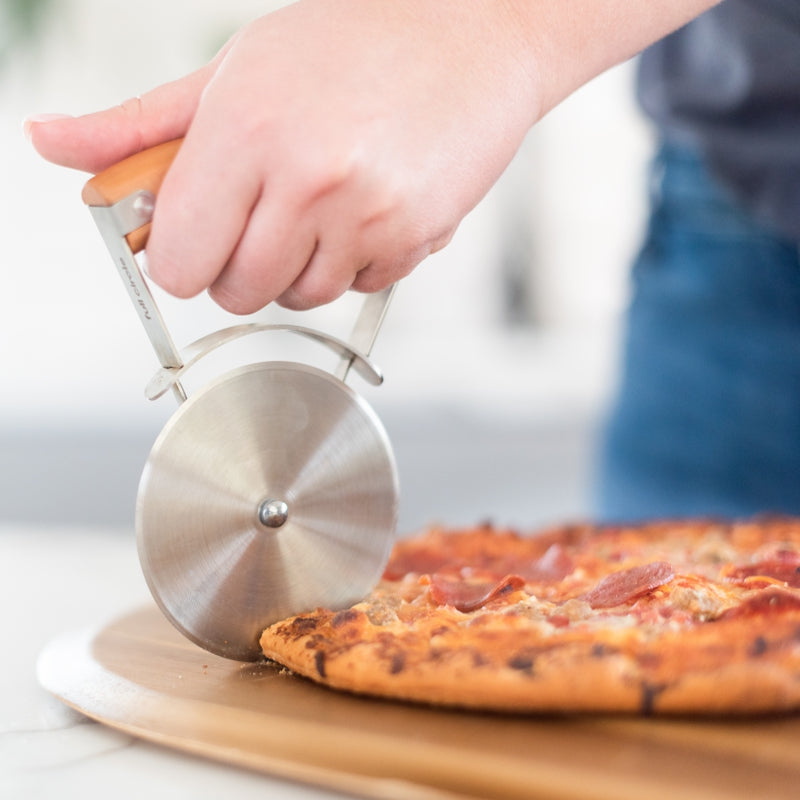 Full Circle Pizza Wheel – The Kitchen Shop
